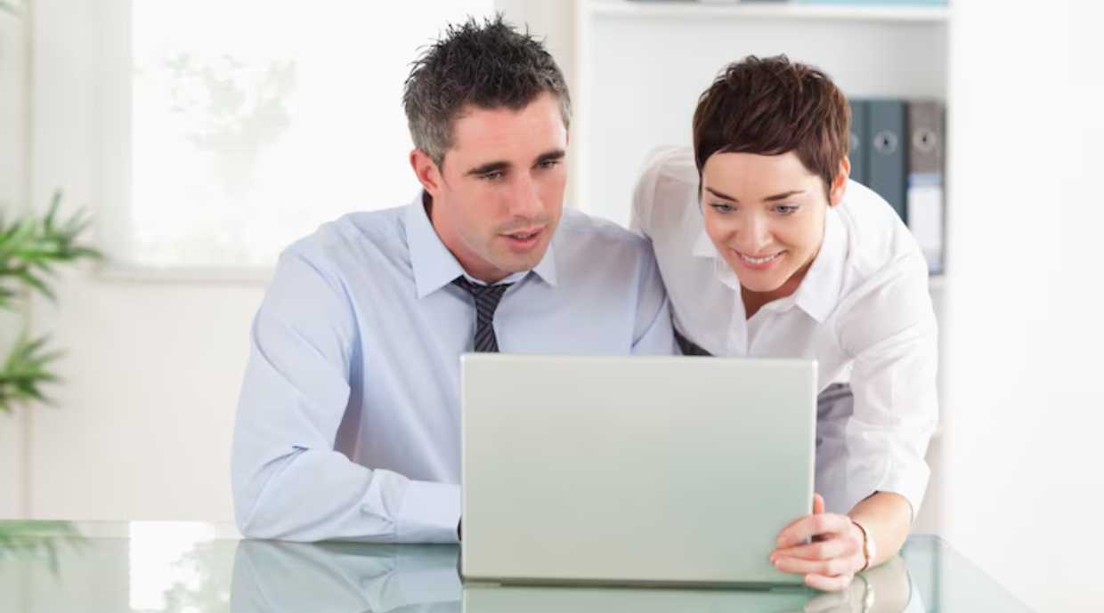 Snowflake vs AWS Redshift | Choosing Best Cloud Data Platform